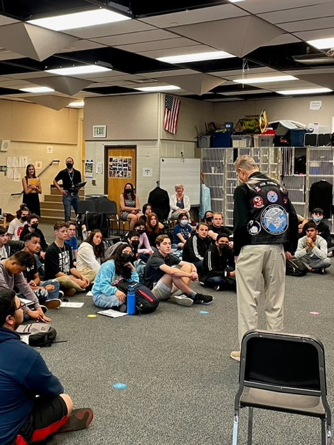 Lakewood High School - VVA Chapter 1071